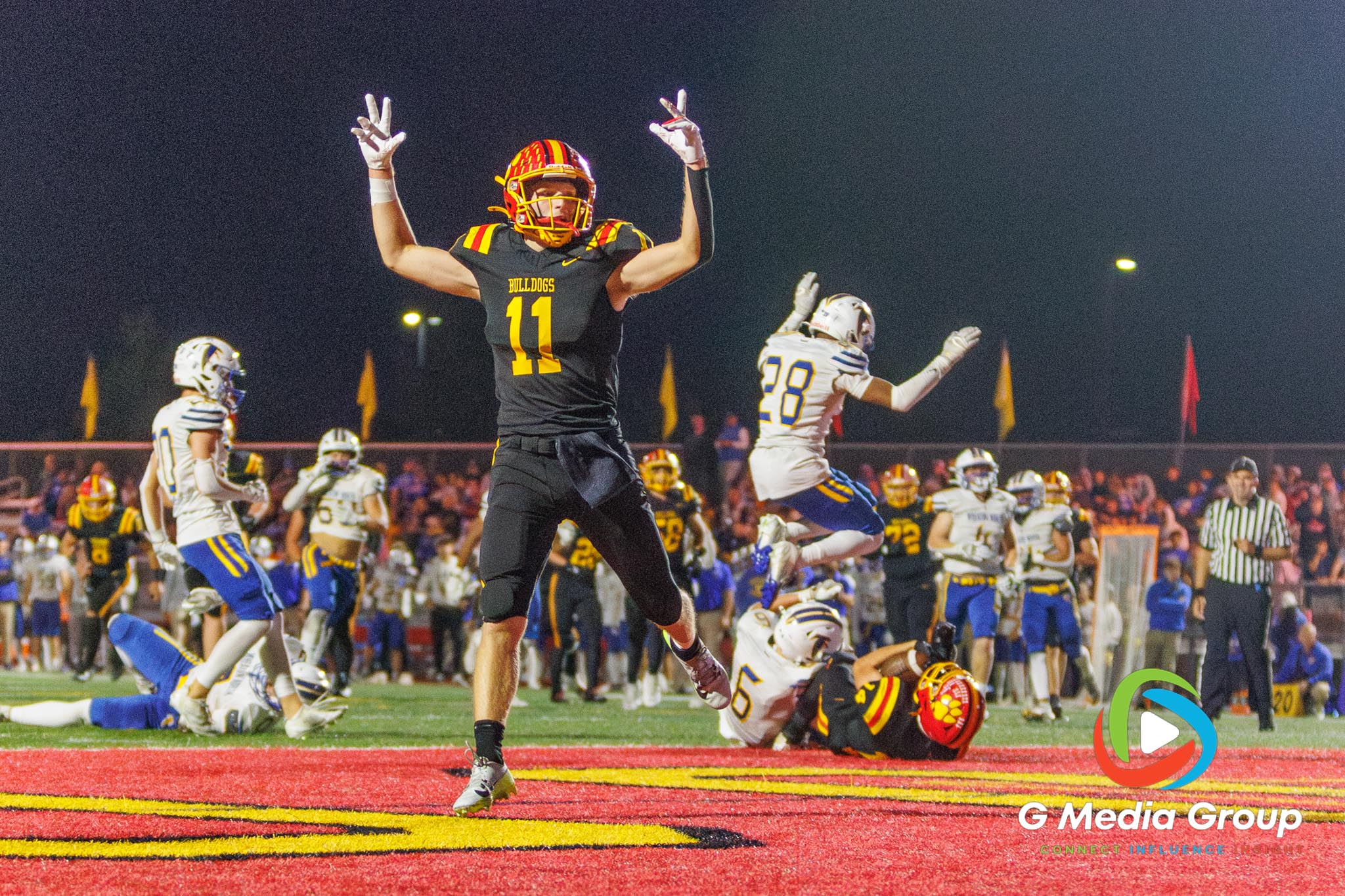 Batavia Football Dominates Wheaton North Second Half, Wins 28-7